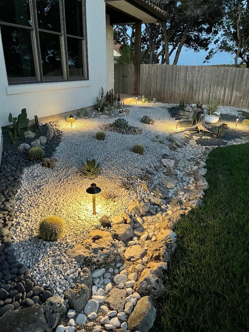 15 Creative Landscape Light Ideas for Enchanting Outdoor Spaces - Plano ...